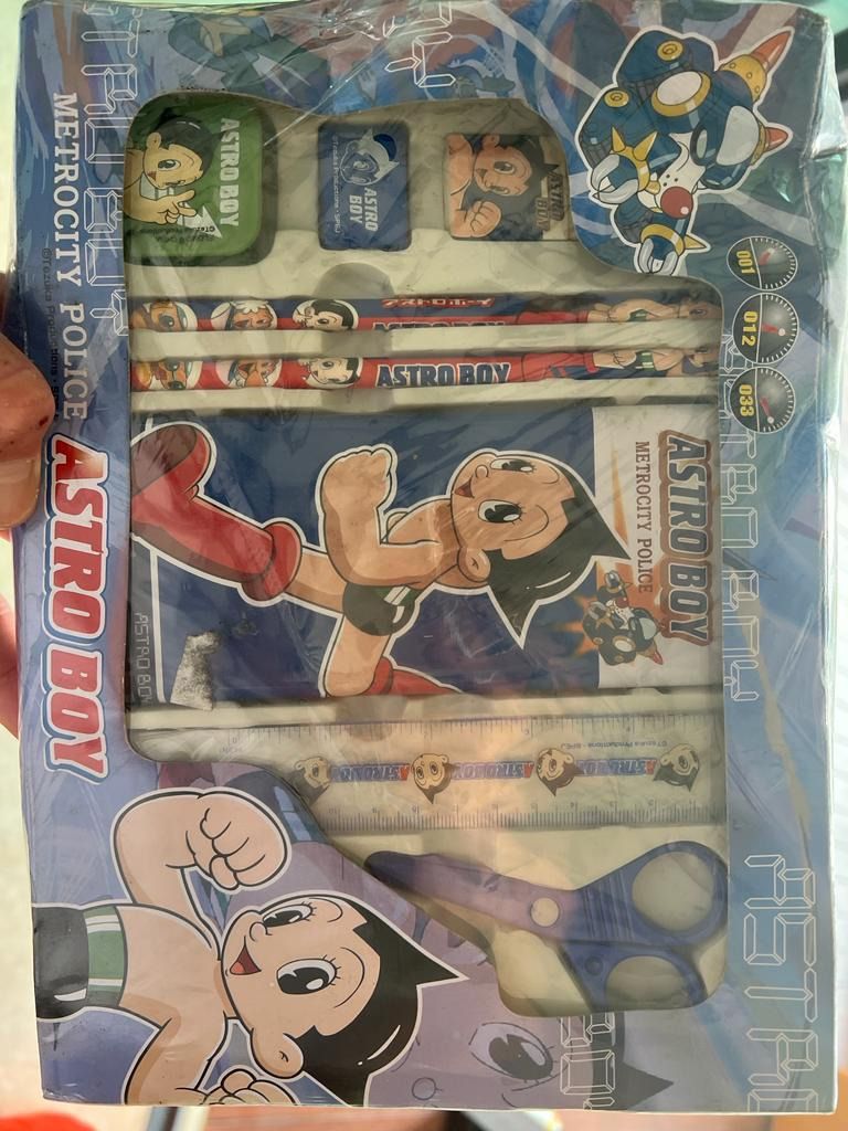 ASTROL BOY FIGURINES AND STATIONERY SET, Hobbies & Toys, Toys & Games on Carousell
