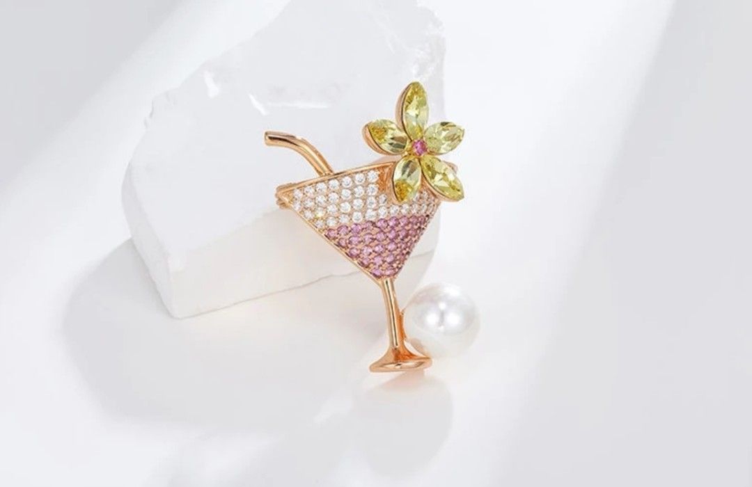 Austria crystal cocktail brooth, Women's Fashion, Jewelry & Organisers ...