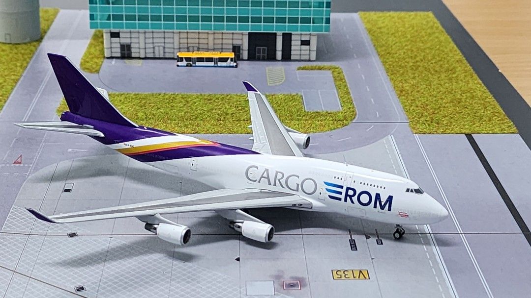 Boeing 747-400 BCF, ROM CARGO FREIGHTER, Hobbies & Toys, Toys & Games ...