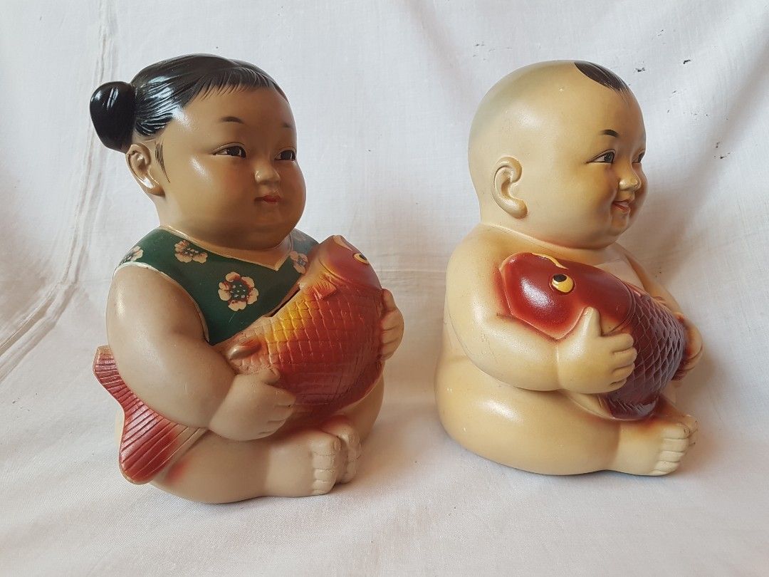 Boy & Girl Hug Carp Coin Bank Money Box, Hobbies & Toys, Memorabilia ...