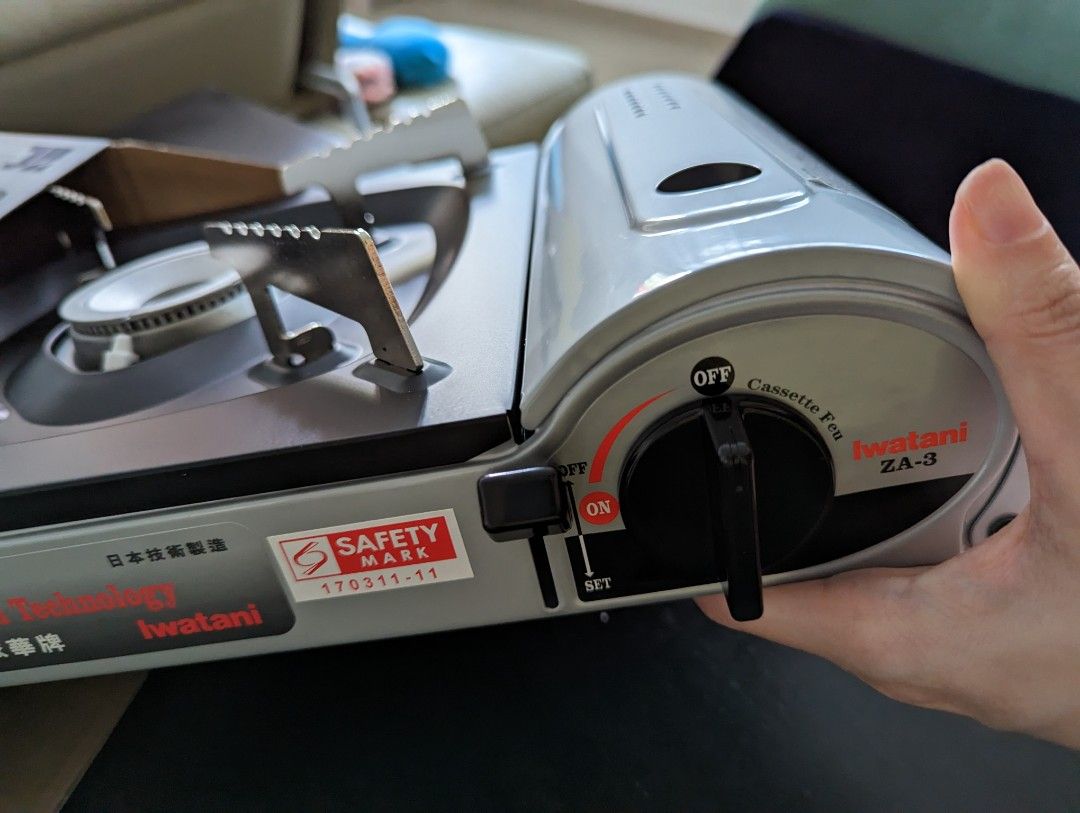 Iwatani Portable Butane Gas Stove with 3x free gas, TV & Home ...