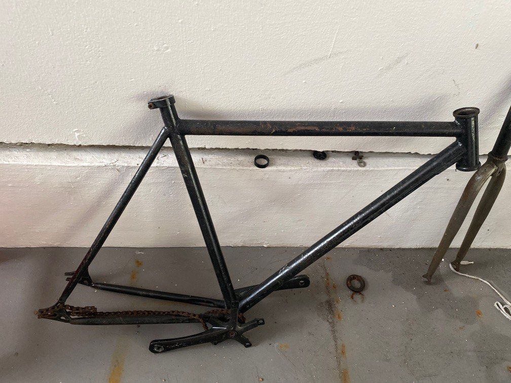 Brandless fixie frame (read description), Sports Equipment, Bicycles ...
