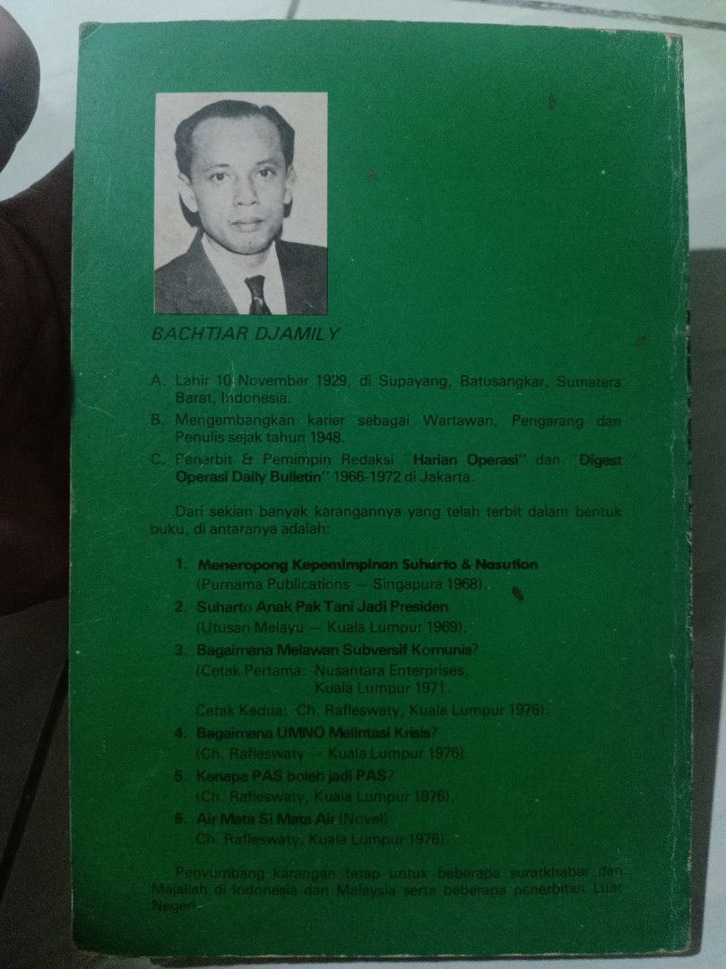 buku lama tokoh indonesia - adam malik 1978, Hobbies & Toys, Books ...