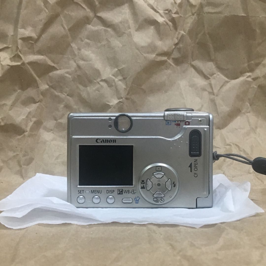 [SOLD]Canon ixus v2 Canon digital ixus v2 ccd digital camera ...