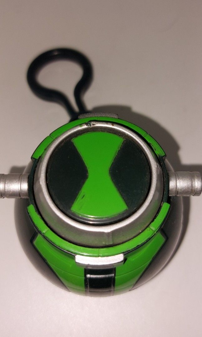 Cartoon Network Ben 10 Ultimate Alien Omnitrix Collectible Toy ...