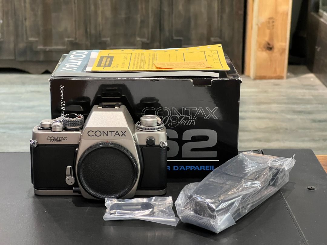 Contax S2 60 Years Edition camera full packing, 攝影器材, 相機 - Carousell