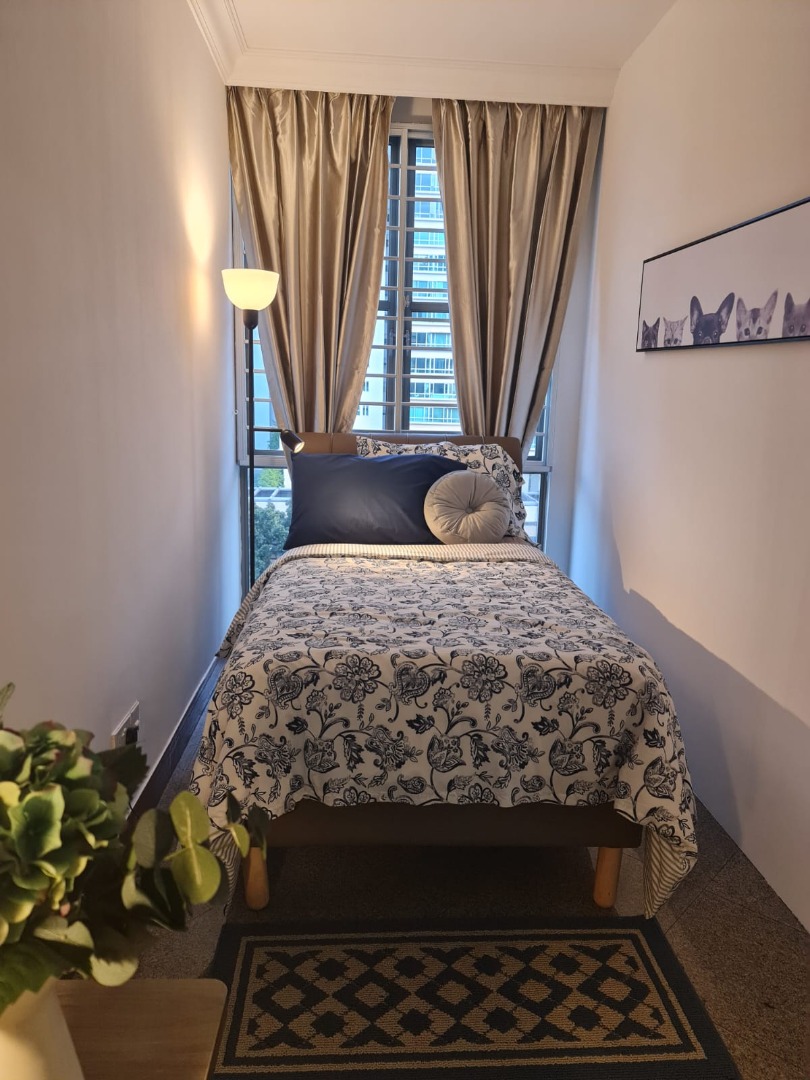 Cosy Common Room For Rent, Property, Rentals, Room Rentals on Carousell