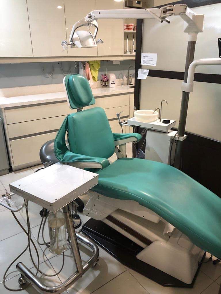 Dental Chair, Furniture & Home Living, Furniture, Chairs on Carousell