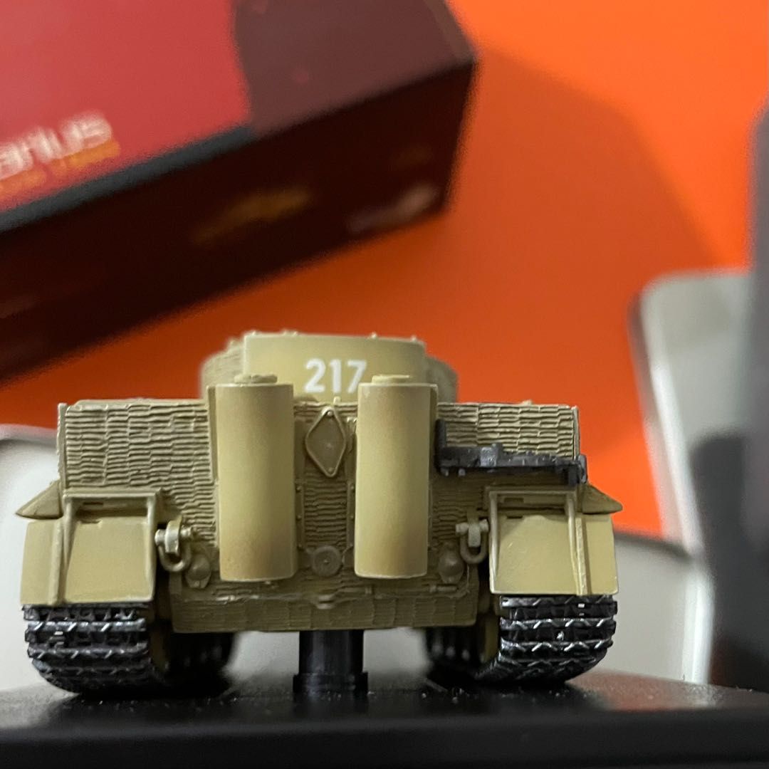 Dragon Armor 60120 "Otto Carius" Tiger I Mid Production w/Zimmerit, s ...