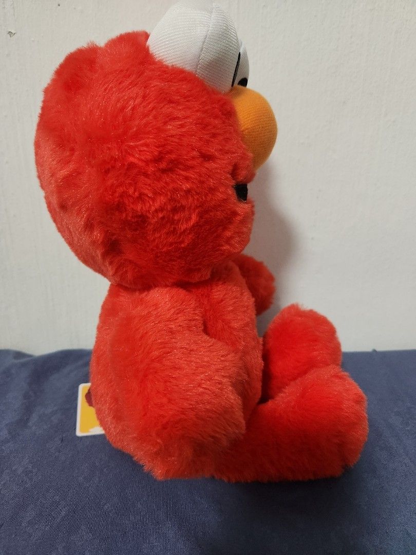 ELMO 10 inches, Hobbies & Toys, Toys & Games on Carousell