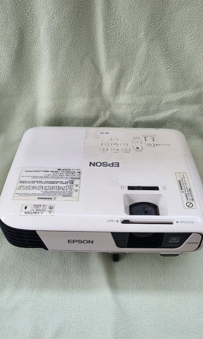 EPSON EB S31 PROJECTOR 3200 LUMENS HEAVY DUTY SUPER BRIGHT DISPLAY, TV ...