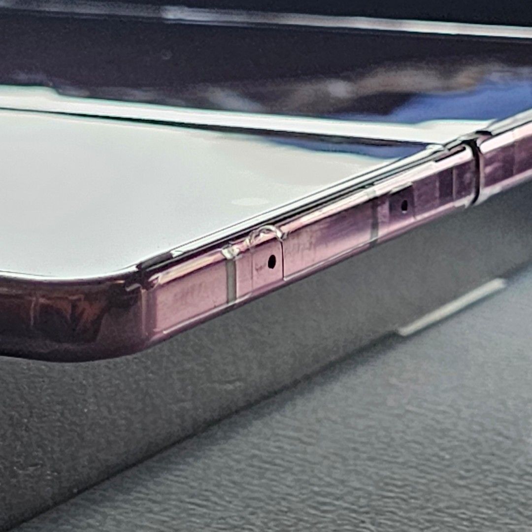 Samsung Fold 4 5G exclusive Burgundy colour (Price Reduced), Mobile ...