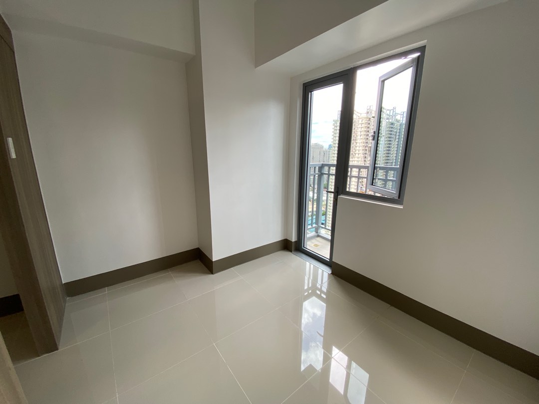 For Sale: 1-BR End Unit at Fame Residences Tower 2, Property, For Sale ...