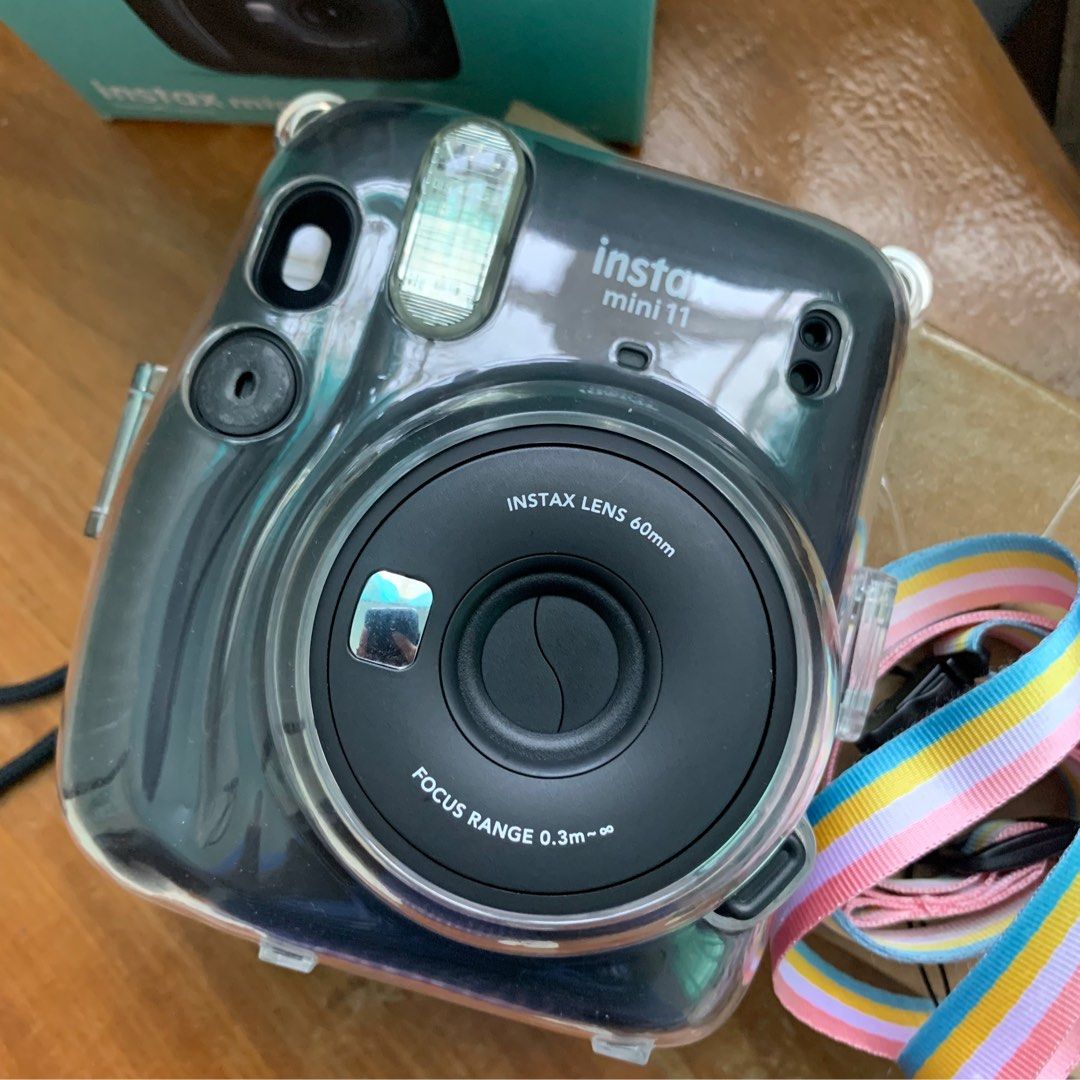 Fujifilm Instax Mini 11 Black, Photography, Cameras on Carousell