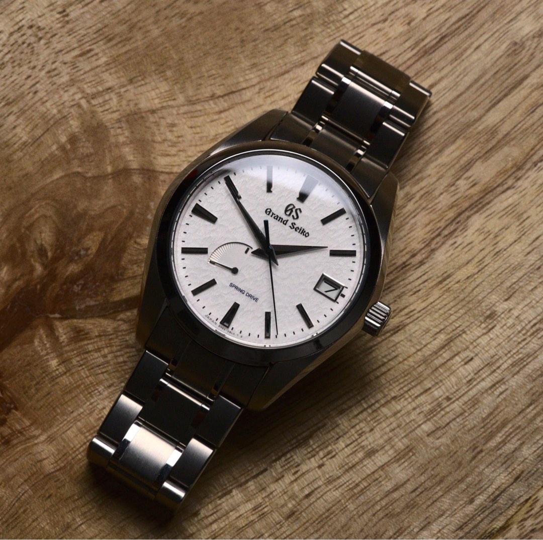 Grand Seiko Snowflake SBGA211 GS, Luxury, Watches on Carousell
