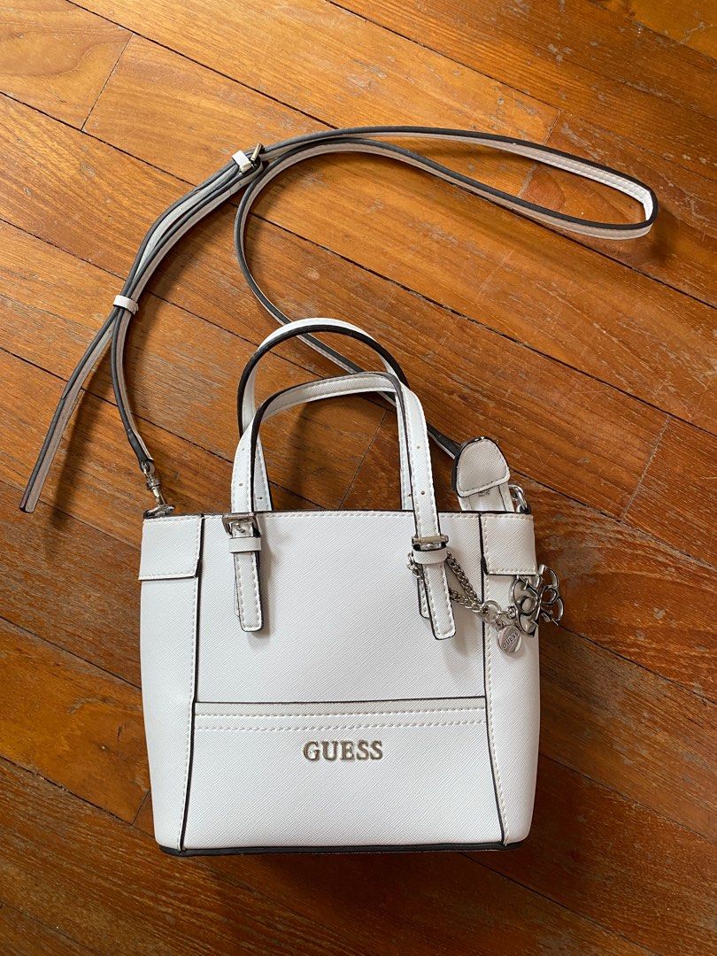 Guess Crossbody Bag, Women's Fashion, Bags & Wallets, Cross-body Bags ...