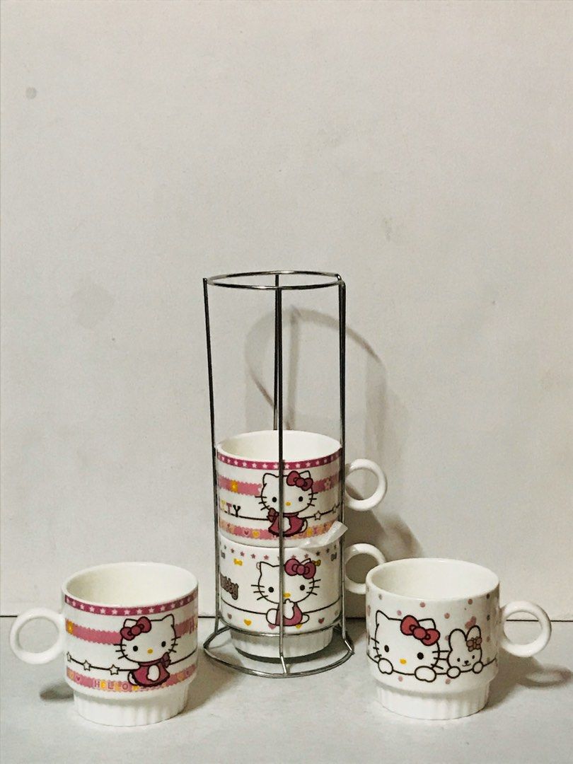 Hello Kitty Set of 4 Cups with Steel Rack, Furniture & Home Living ...