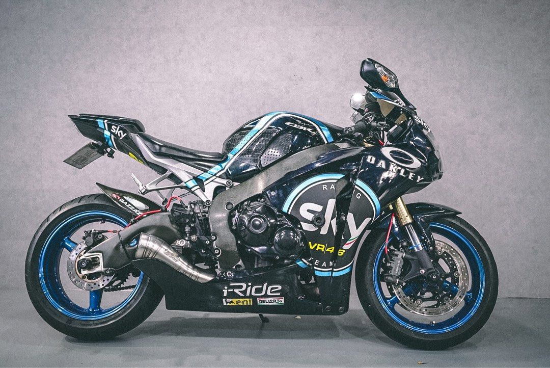 Honda CBR1000RR, Motorcycles, Motorcycles for Sale, Class 2 on Carousell