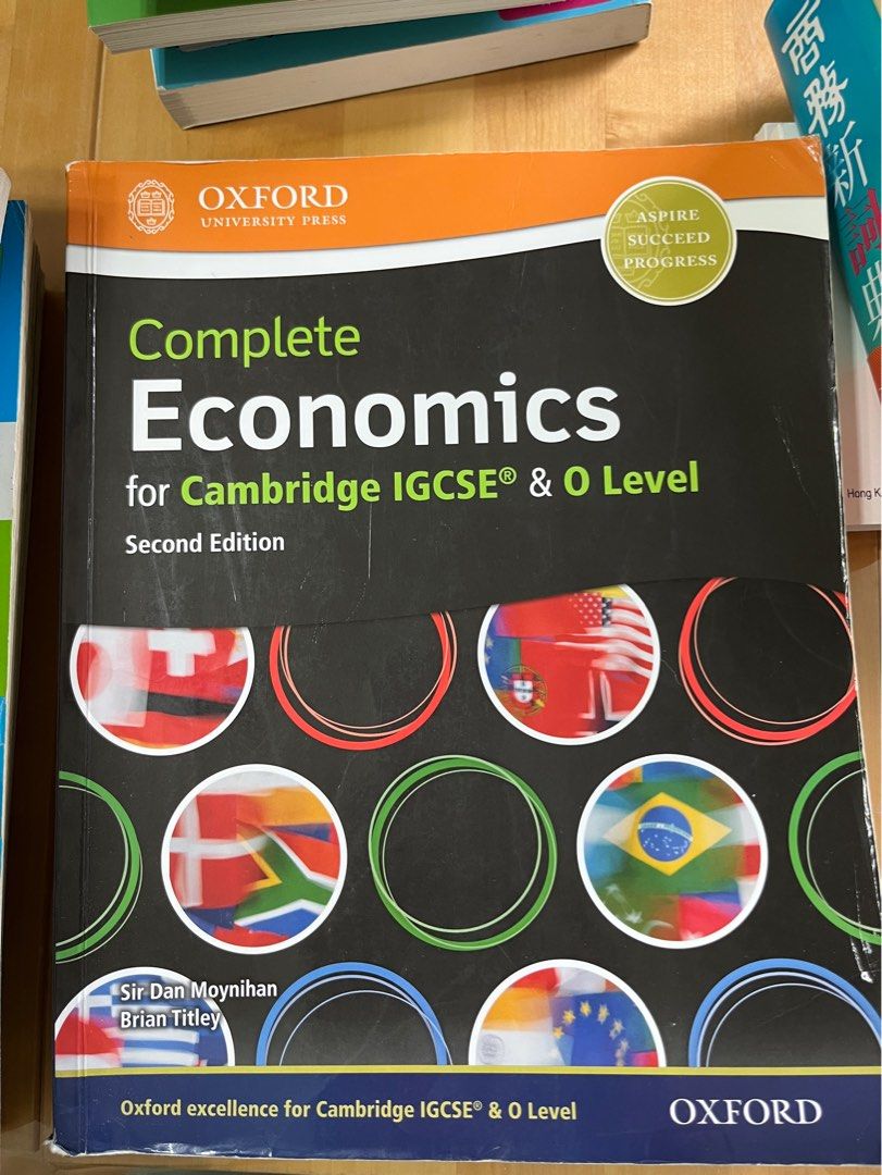 IGCSE O LEVEL Economics textbook Cambridge Oxford, 興趣及遊戲, 書本 & 文具, 教科書 ...