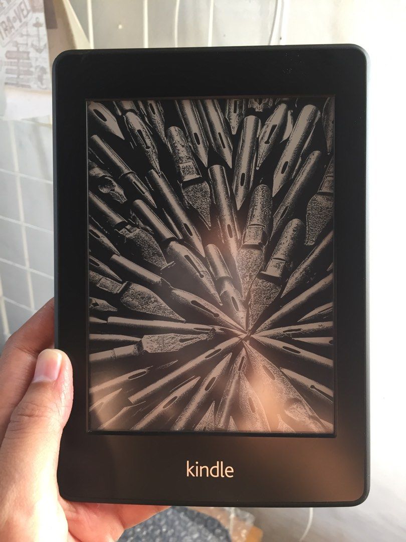 Kindle paperwhite (1st gen), Mobile Phones & Gadgets, E-Readers on Carousell