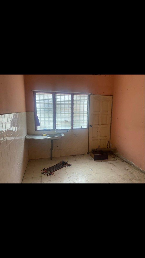 Landed house single storey, Property, For Sale on Carousell
