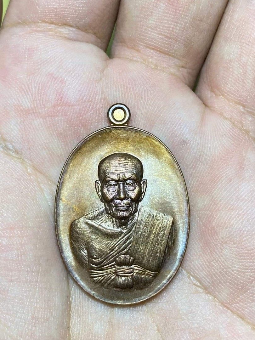 Luang Phor Thuad Wat Changhai Roon Patihan, Hobbies & Toys ...