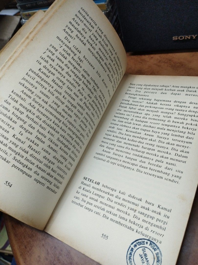 (MAL) Bunga Bukan Semusim, Hobbies & Toys, Books & Magazines ...