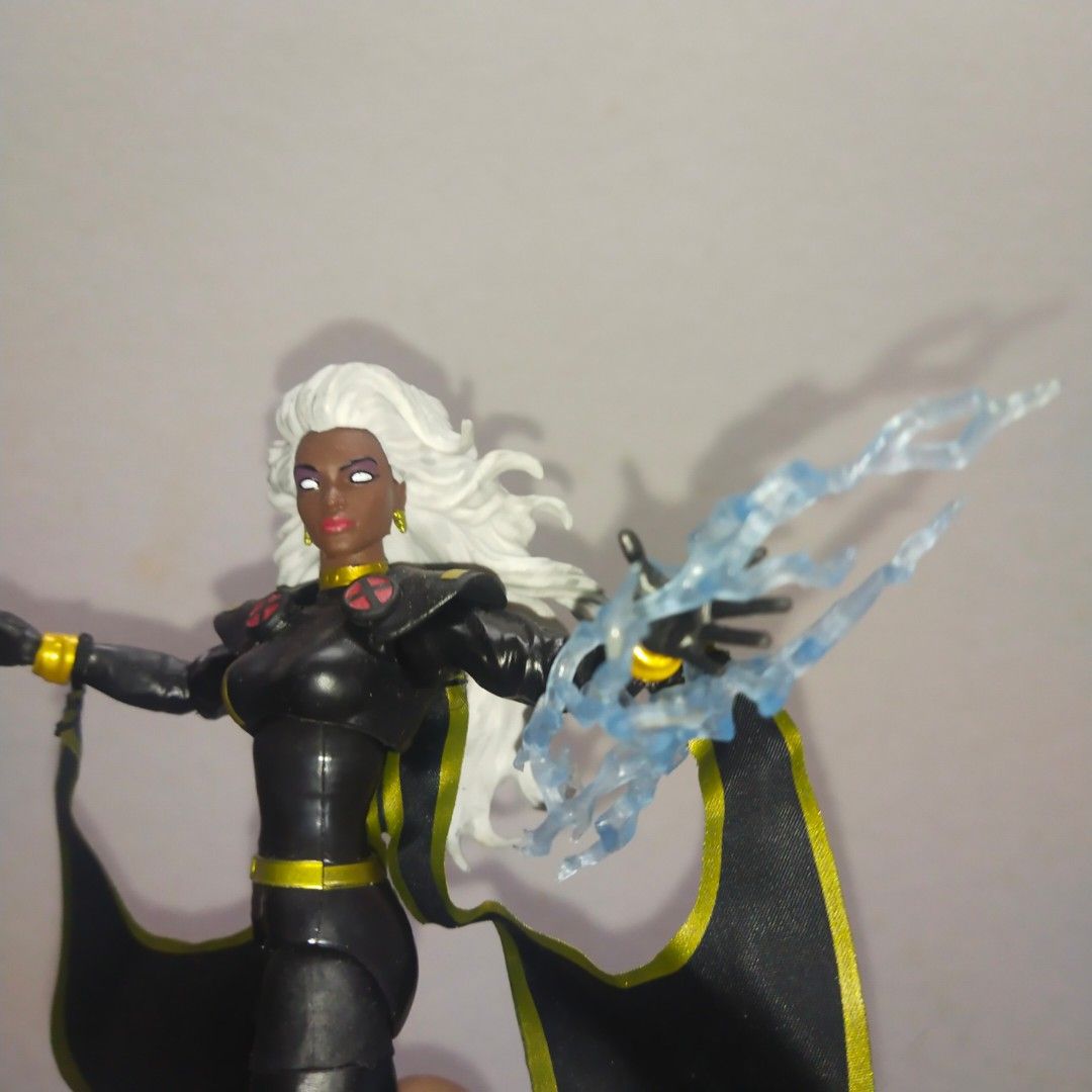 Marvel Legends Figure X-Men Storm, Hobbies & Toys, Toys & Games on ...