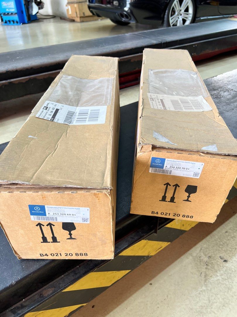 Mercedes GLC43 AMG FRONT Air Suspension, Car Accessories, Accessories ...