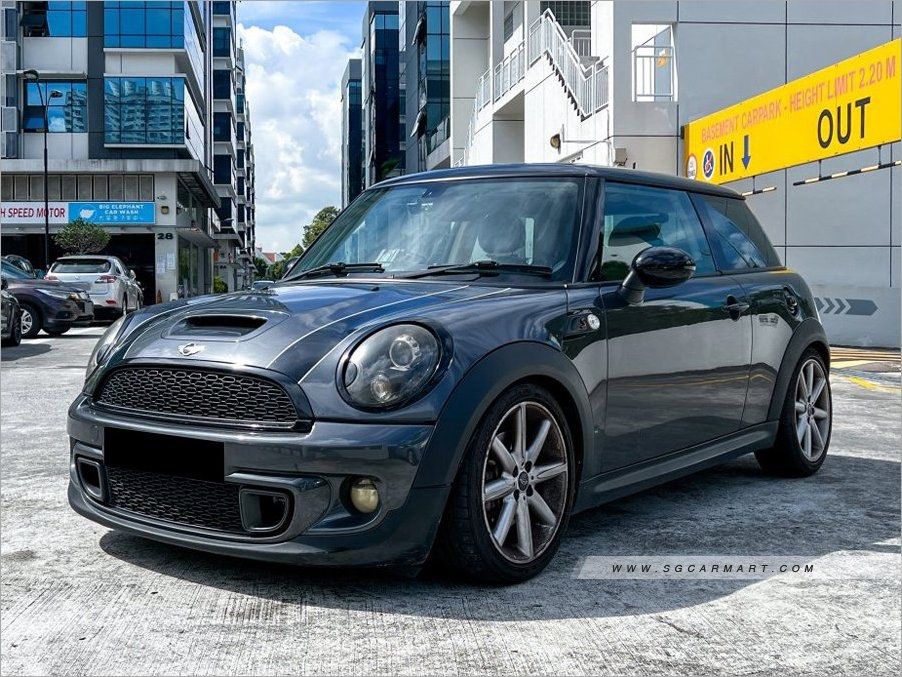 MINI Cooper S 1.6A Sunroof Auto, Cars, Used Cars on Carousell