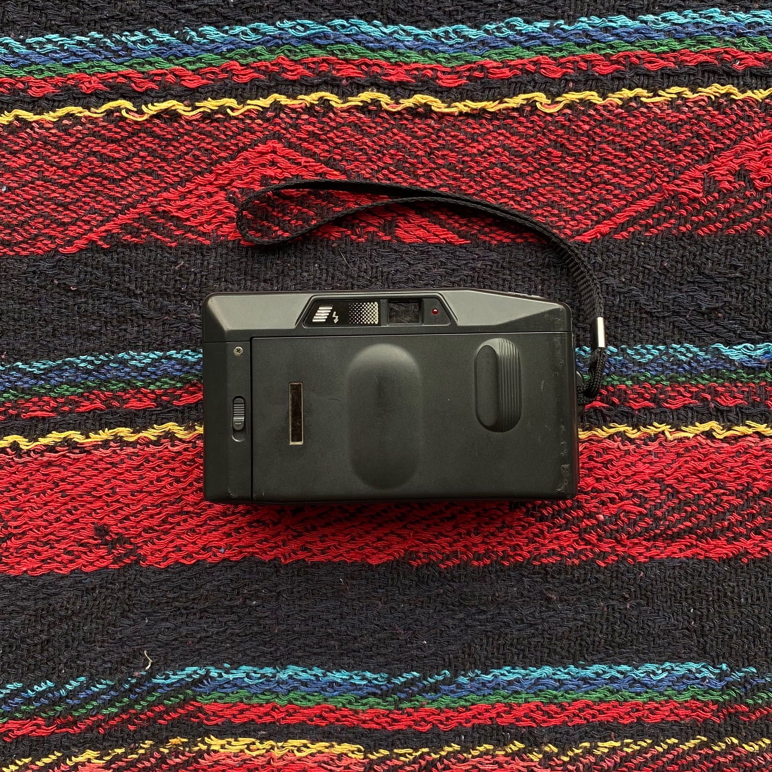 Minolta FS-35 Film Camera Kamera Filem Digicam, Photography, Cameras on ...