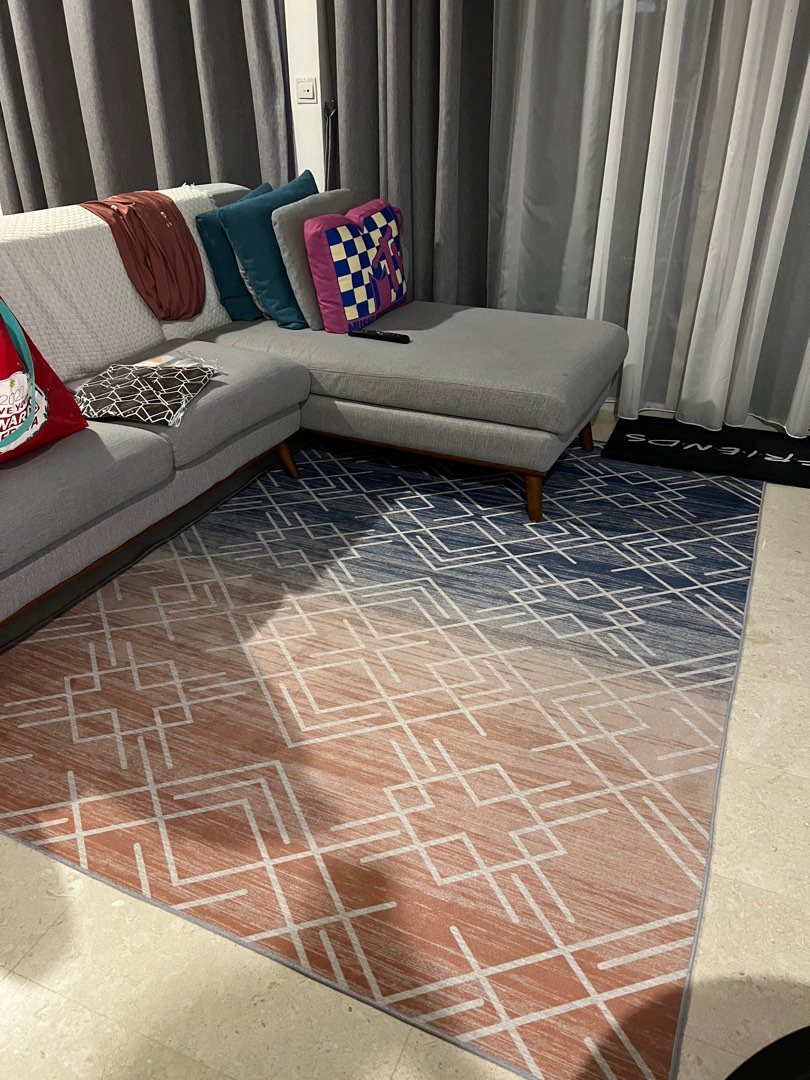 Modern Design Carpet, Furniture & Home Living, Home Decor, Carpets ...