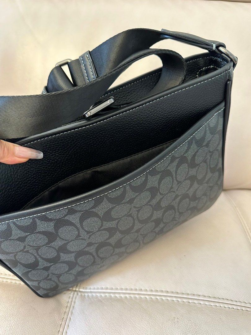 New Coach Original Classic Black Signature Collection District ...