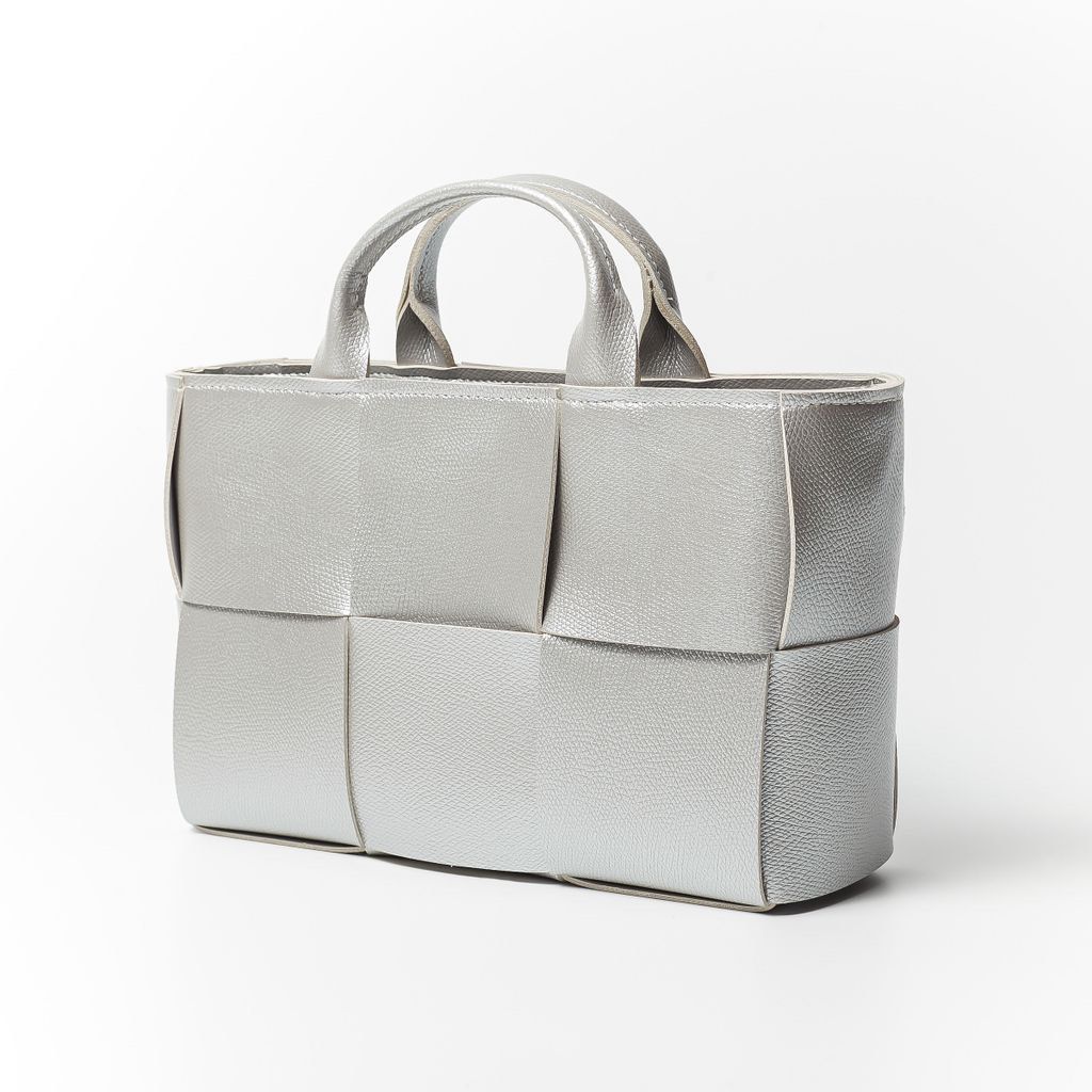 Nobat Malaysia Nala Tote Silver Crossbody Bag, Women's Fashion, Bags ...