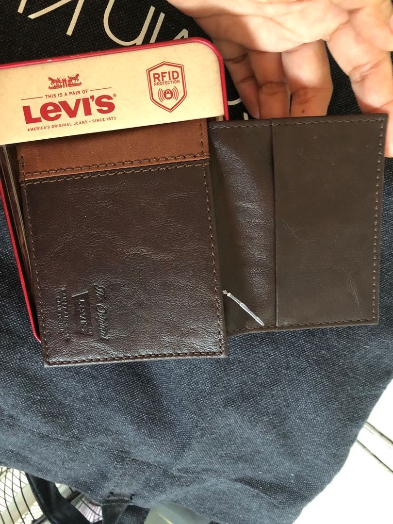 Original Levi’s Wallet on Carousell