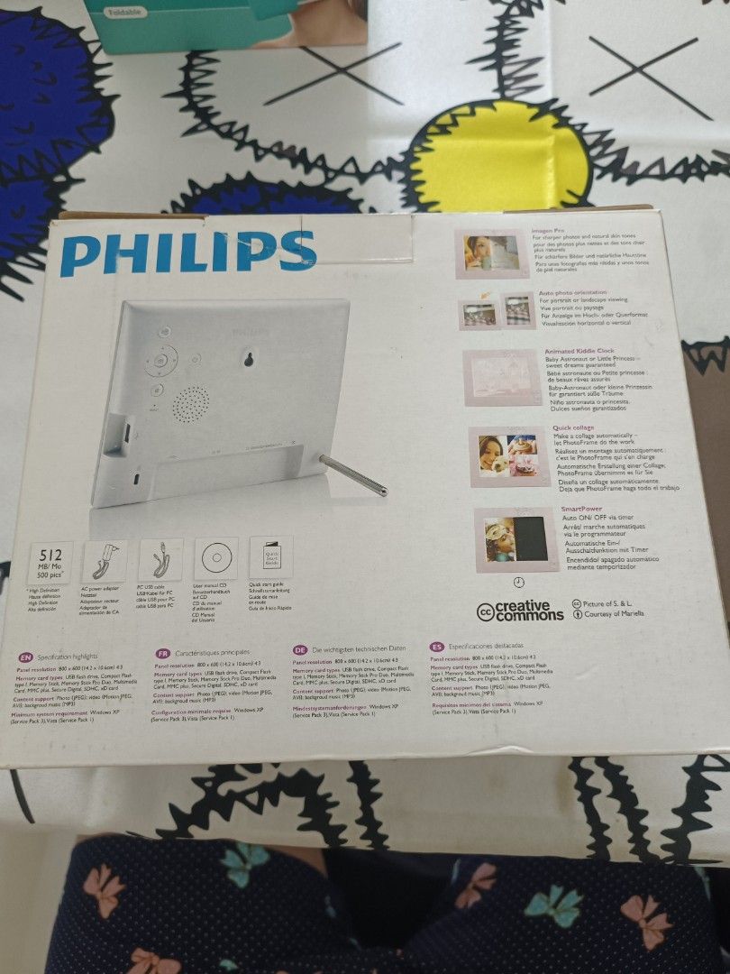 Philips photo frame 17.8cm, Photography, Photography Accessories, Other ...