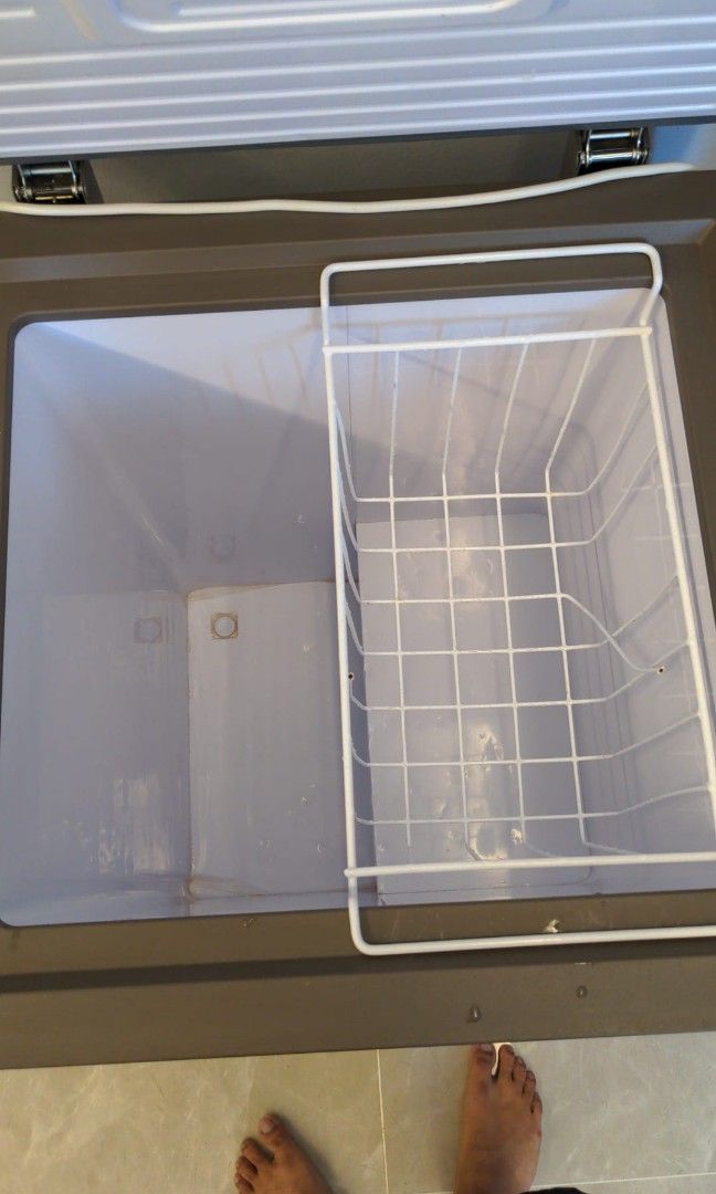 Powerpac 118L chest freezer, TV & Home Appliances, Kitchen Appliances ...