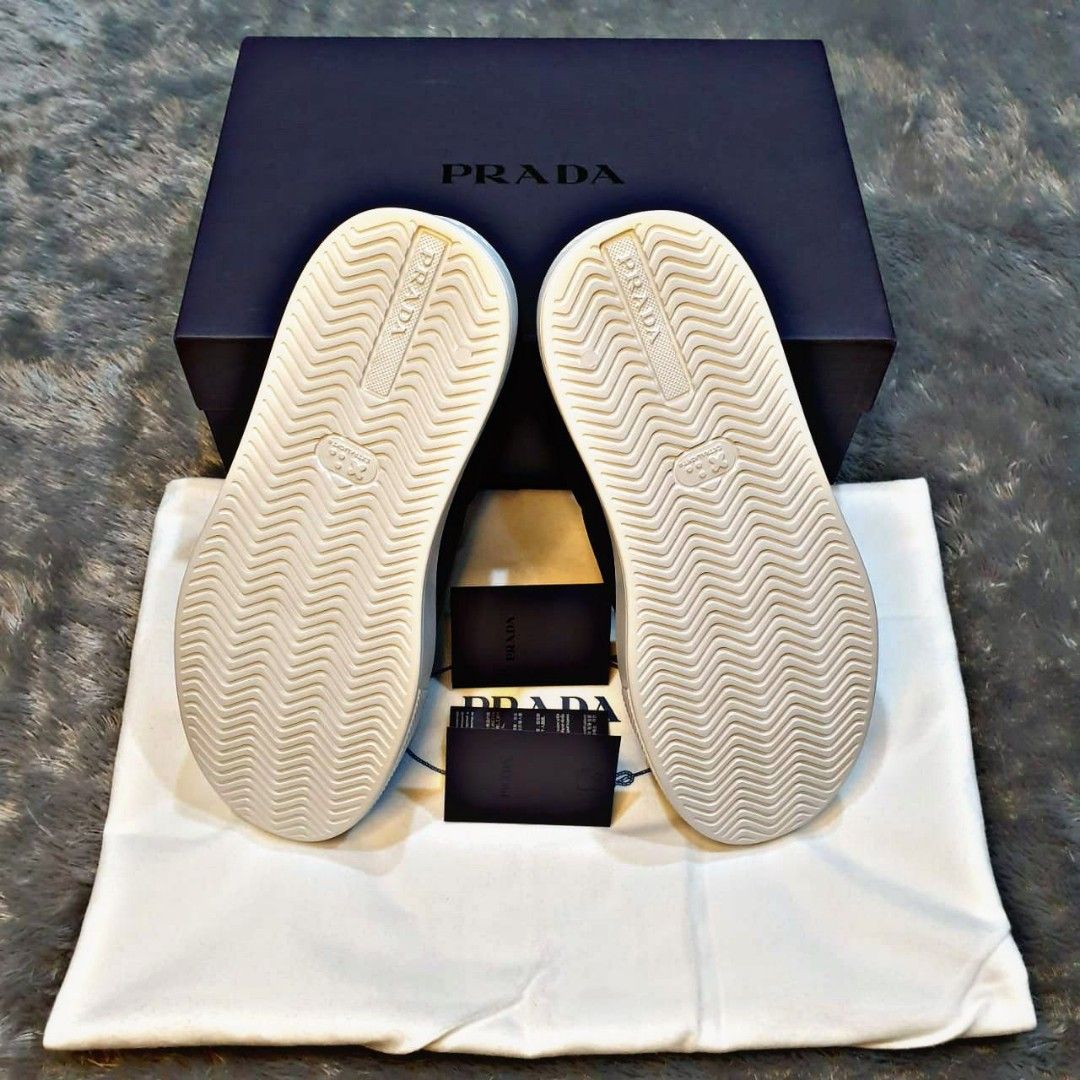 Prada Logo Black Sneakers, Fesyen Pria, Sepatu , Sneakers di Carousell