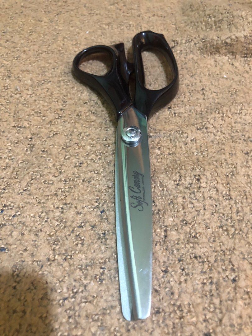 Quality made in japan soft canary zigzag scissor on Carousell