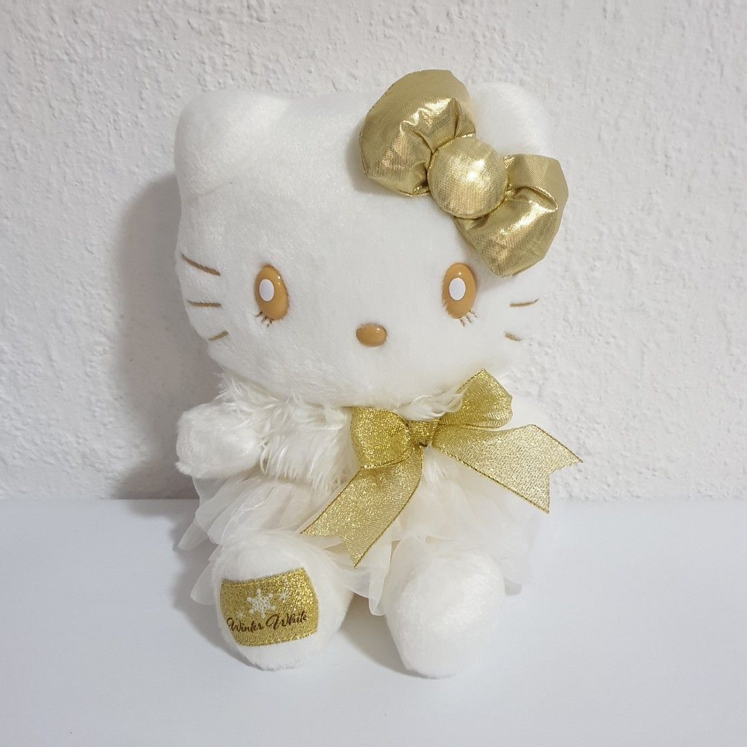 [Rare, Limited Edition] Hello Kitty x USJ Gold Winter White Plush ...