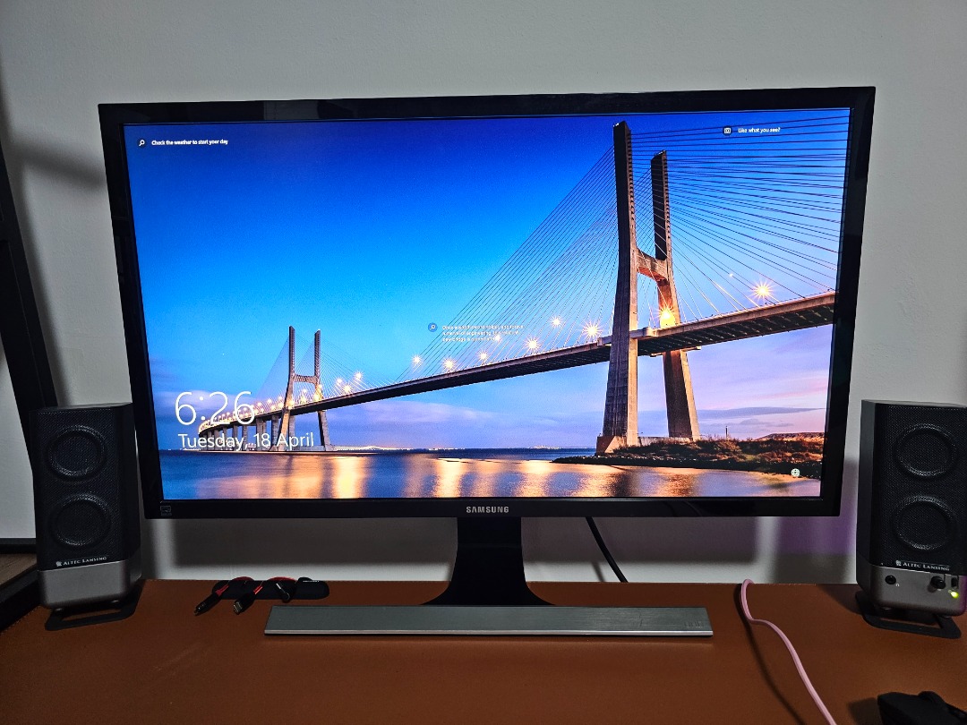 Samsung 28 inch UHD 4k Monitor immaculate condition, Computers & Tech ...