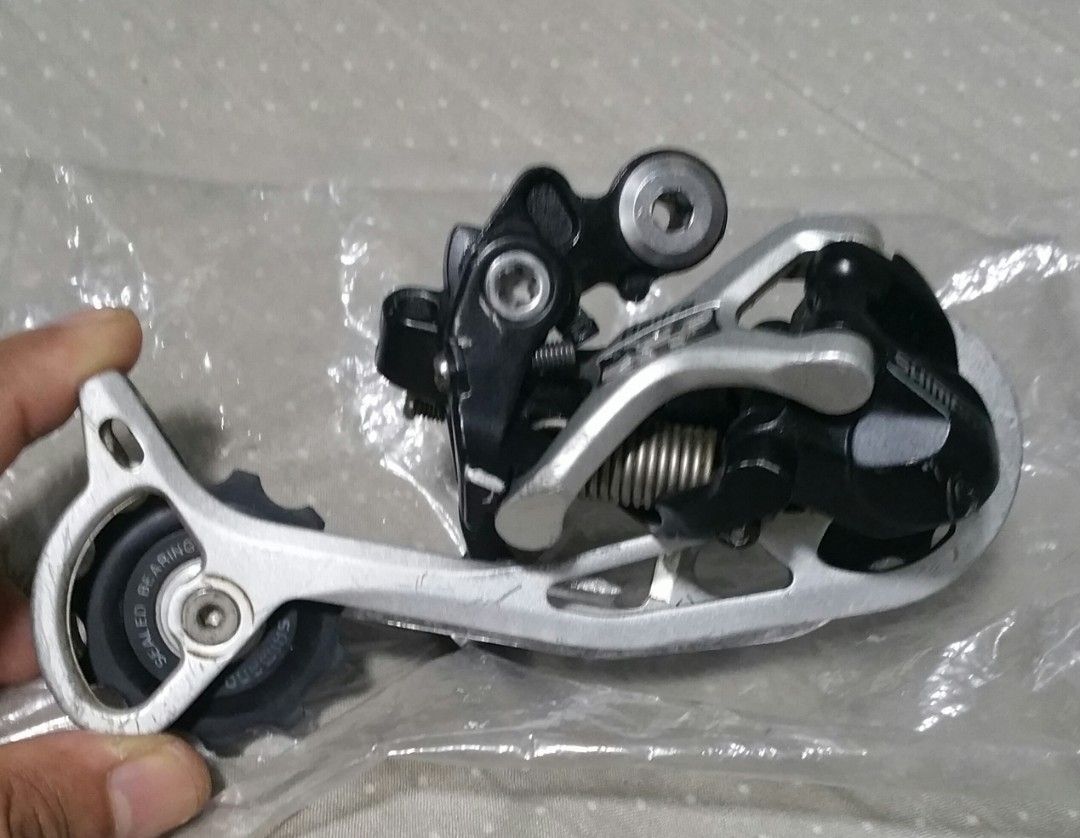 Shimano xt m770 9 speed derailluer, Sports Equipment, Bicycles & Parts ...