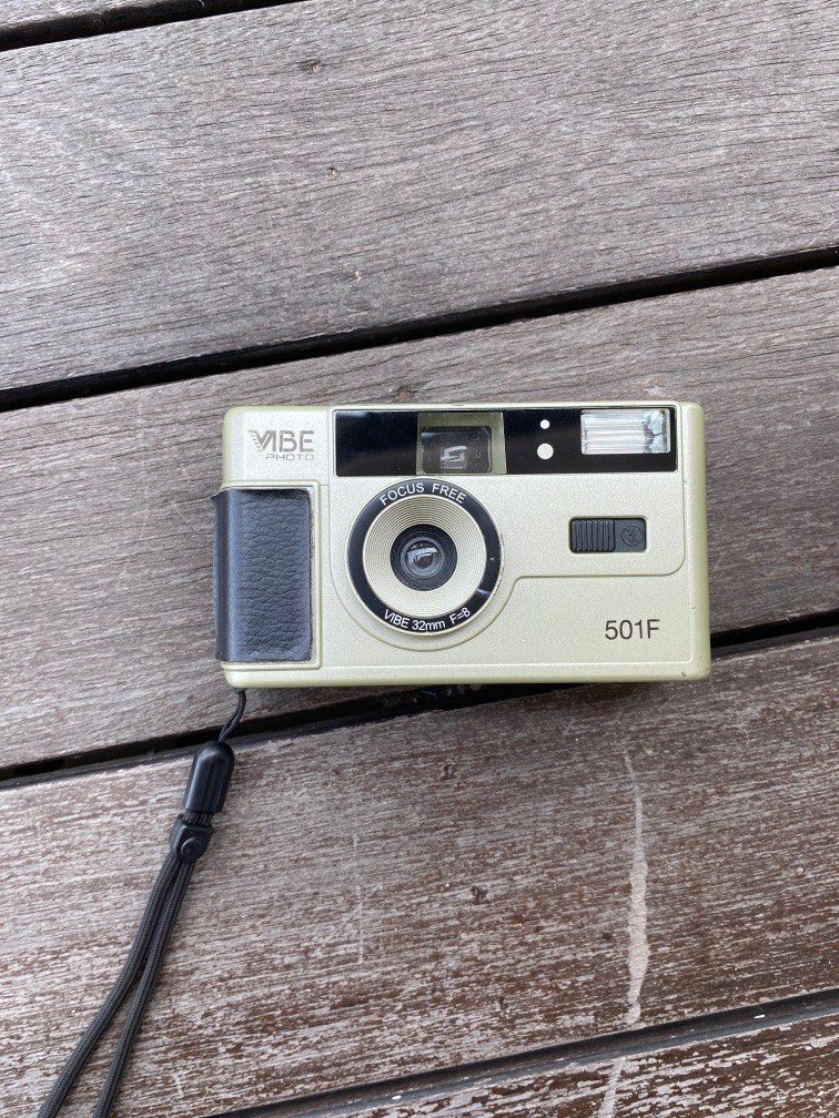 vibe 501f film camera, Photography, Cameras on Carousell