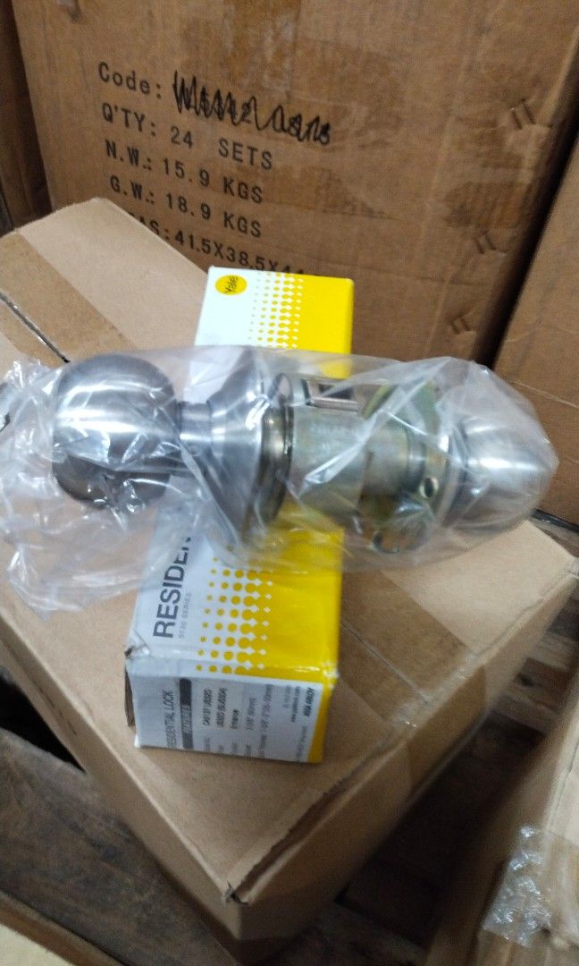 Yale residential lockset entrance lockset knobs Ca5137 US32D stainless ... Yale residential lockset entrance lockset knobs Ca5137 US32D stainless ...