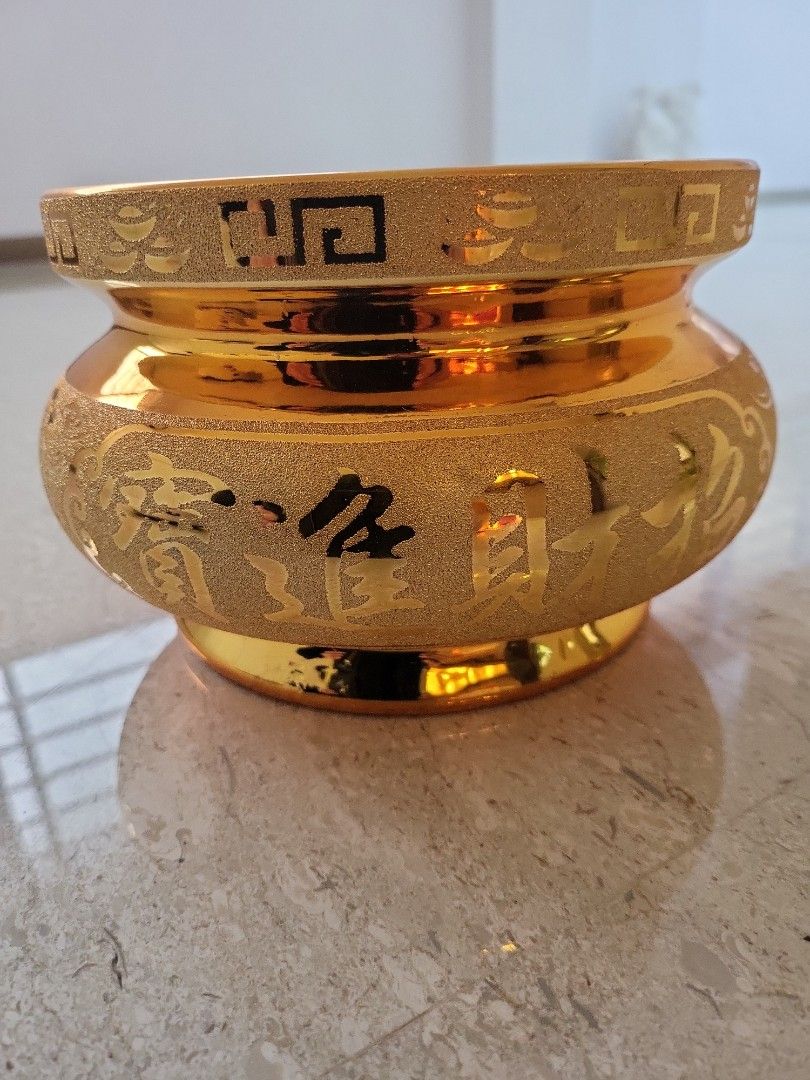 8 inch Taoist praying pot, Women's Fashion, Muslimah Fashion, Prayer ...