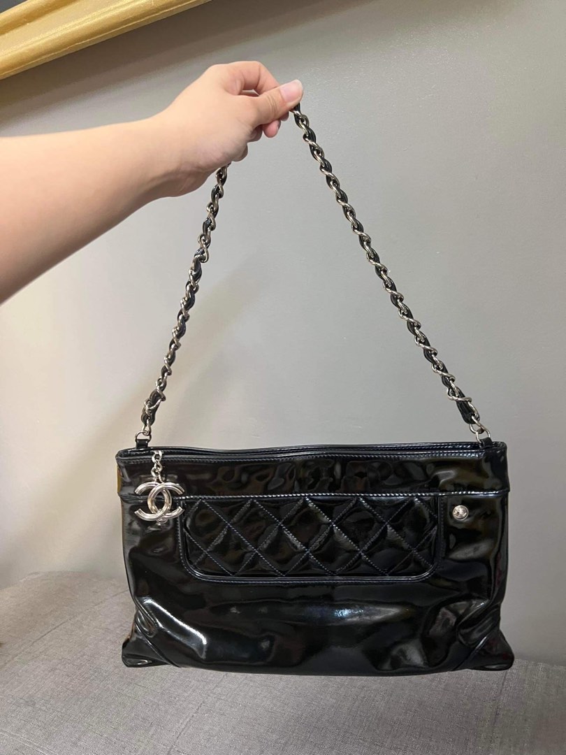 Authentic Chanel Chain bag, Women's Fashion, Bags & Wallets, Shoulder ...