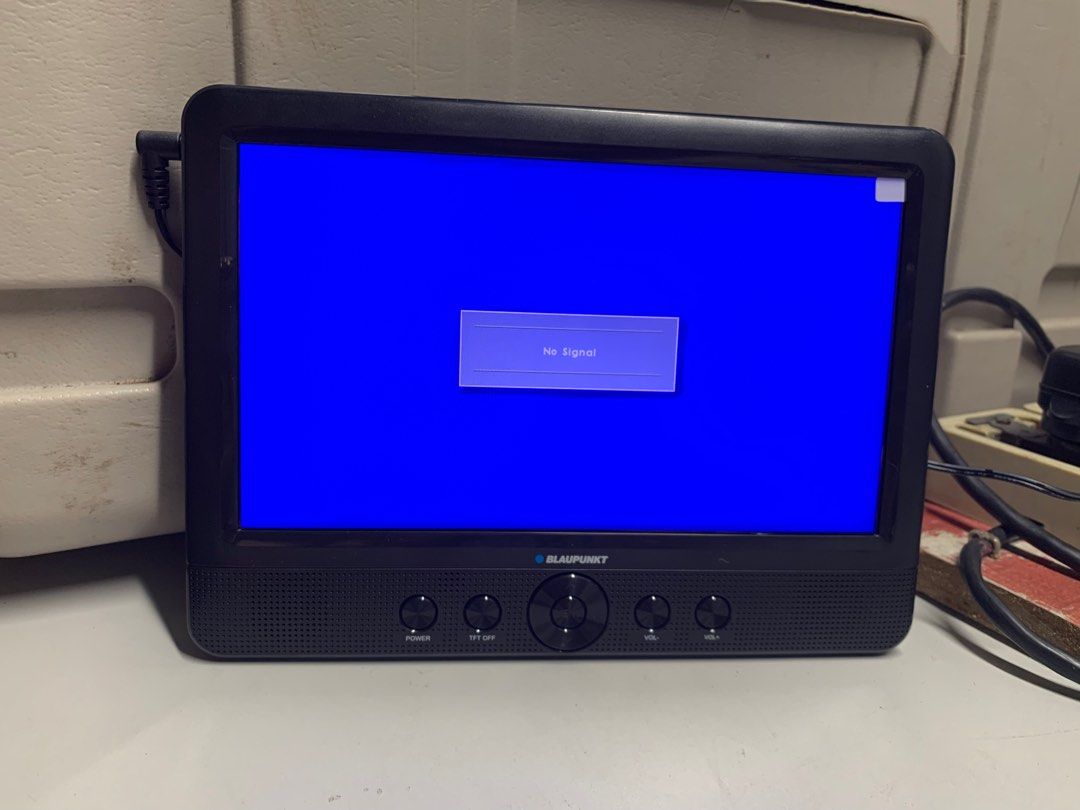 Blaupunkt 9" LCD Wide Screen Multi Purpose Video Monitor with Stereo ...