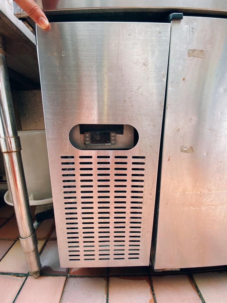 Commercial Kitchen Fridge, Cafe Equipment, Restaurant Takeover ...