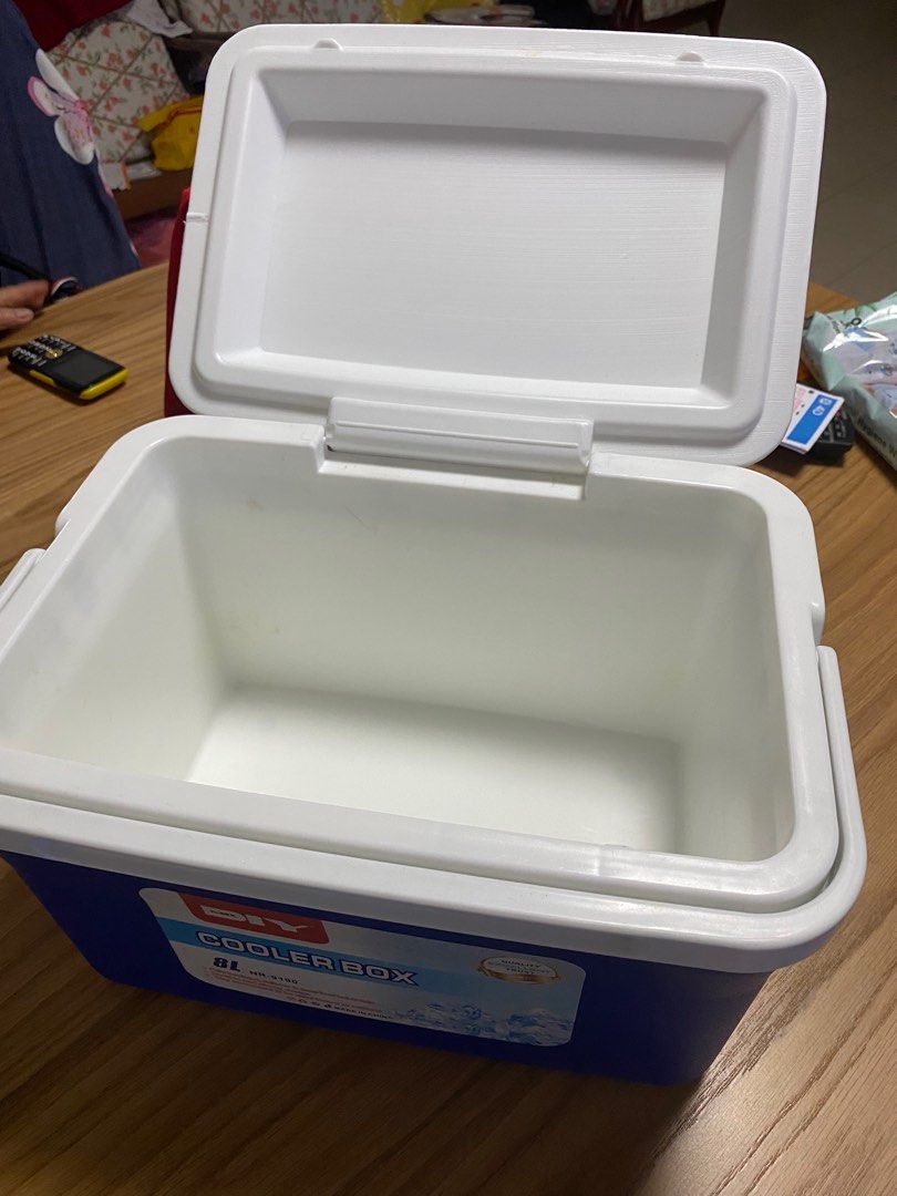 Cooler box 8L photo as shown seldom use for bbq beverages storage use ...