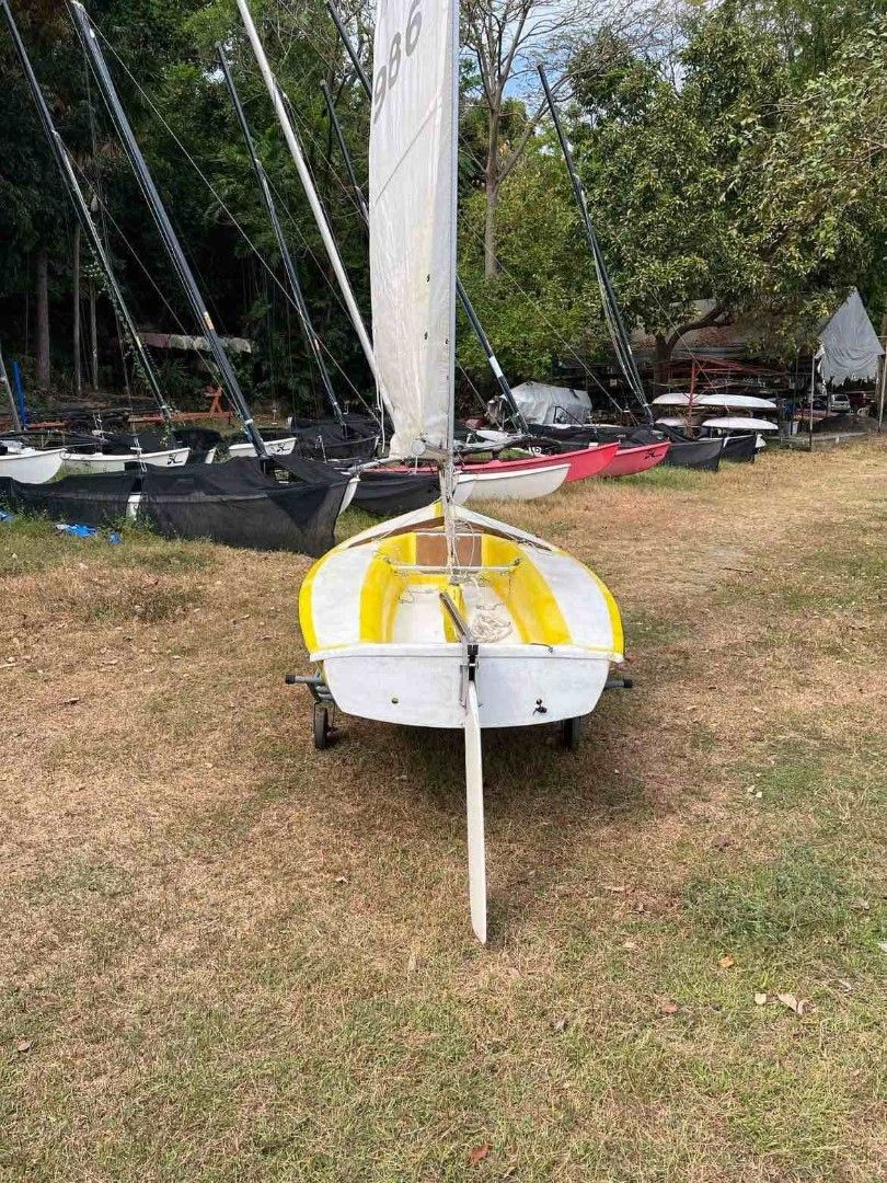 Cyclone 13 Sail Boat w/complete accessories on Carousell